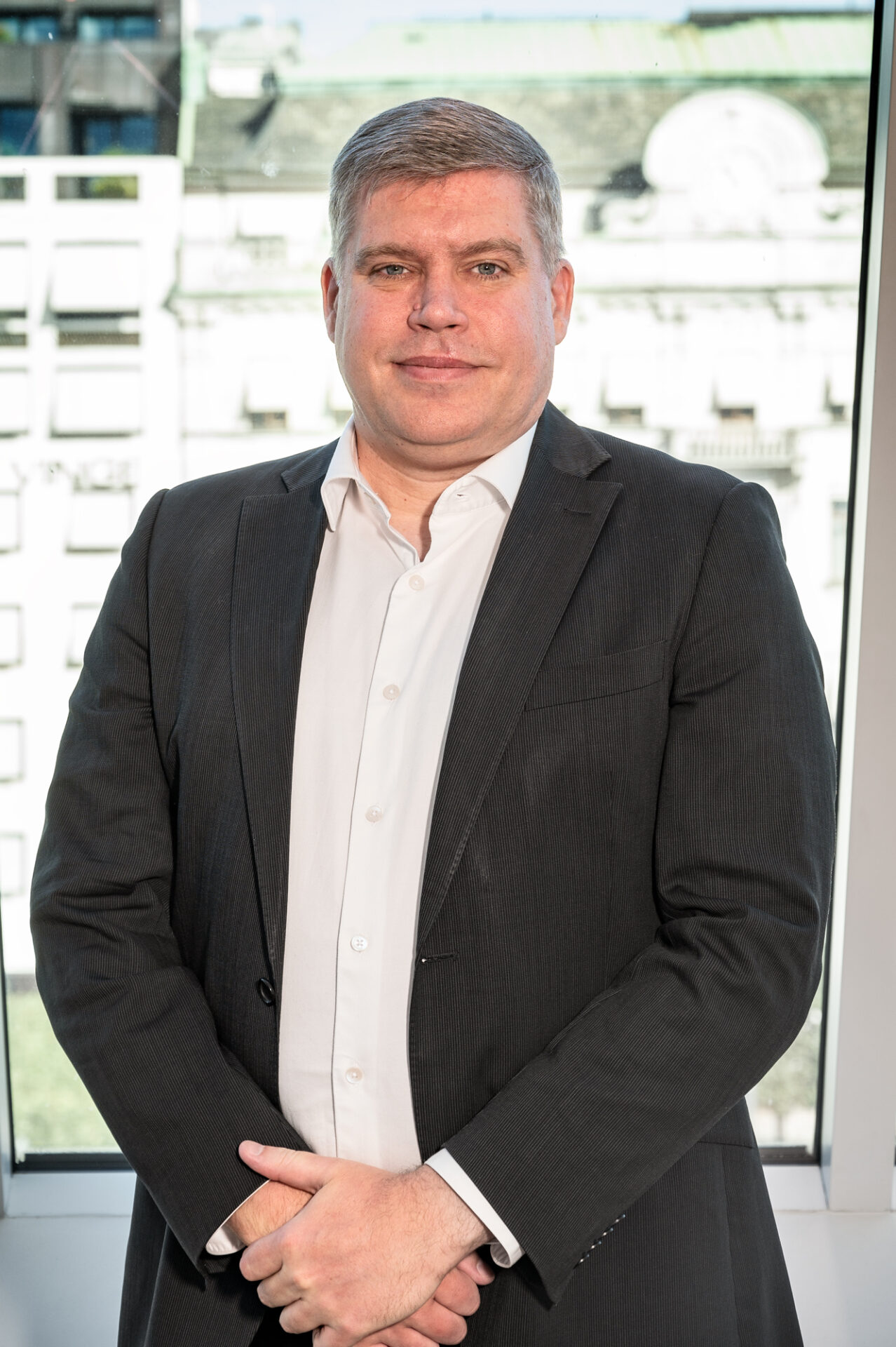 High-performing specialists within business law - Magnusson