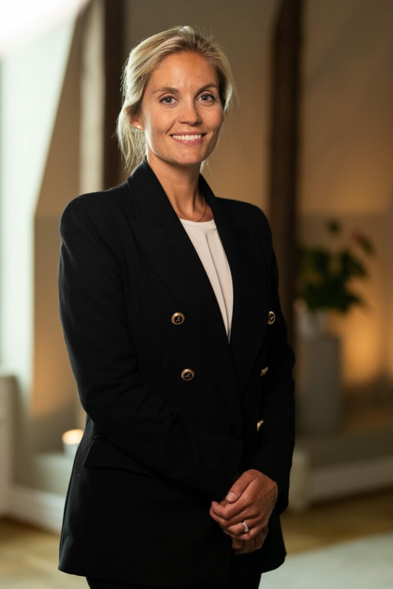 High-performing specialists within business law - Magnusson